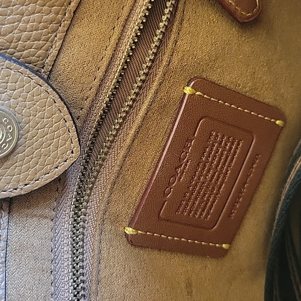 Coach Tri Color Small Field Tote - Gem